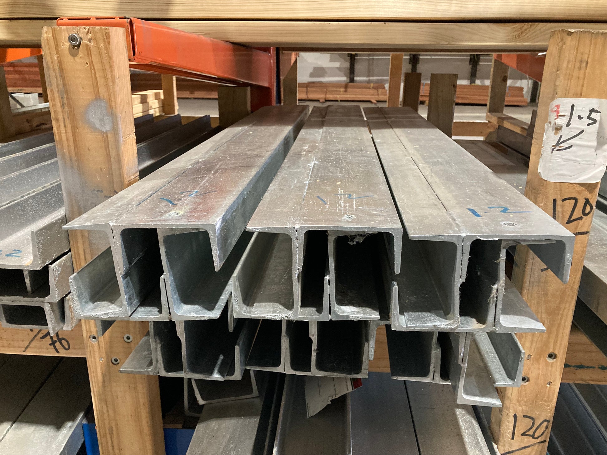 Galvanized Corner 100x100 – Sunrays Timber & Steel